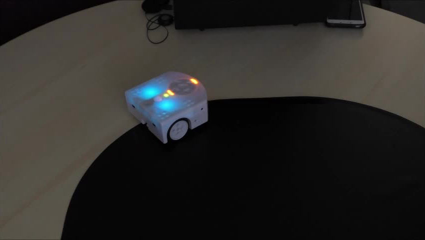 Thymio mode pré-enregistré : bleu ciel - Numérique Éducatif